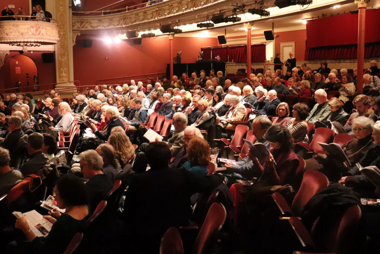 Music Makes You Smarter - Close Encounters With Music